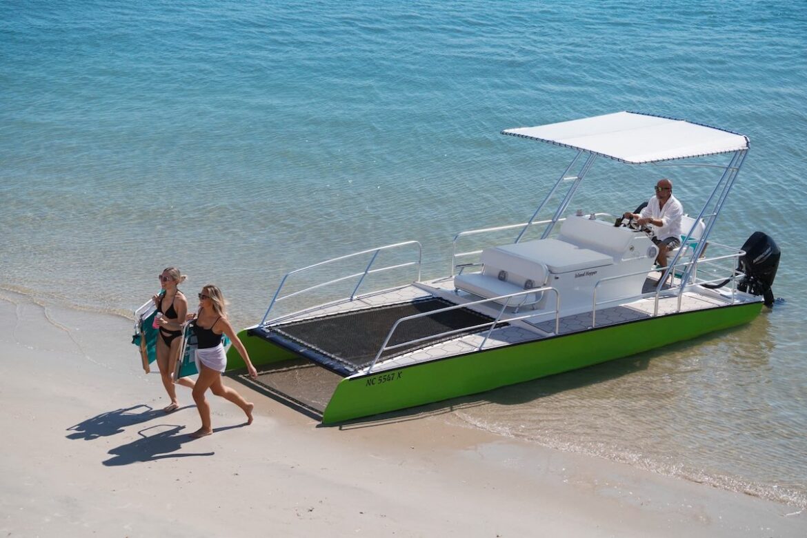 Harpoon - Cape Fear Catamarans