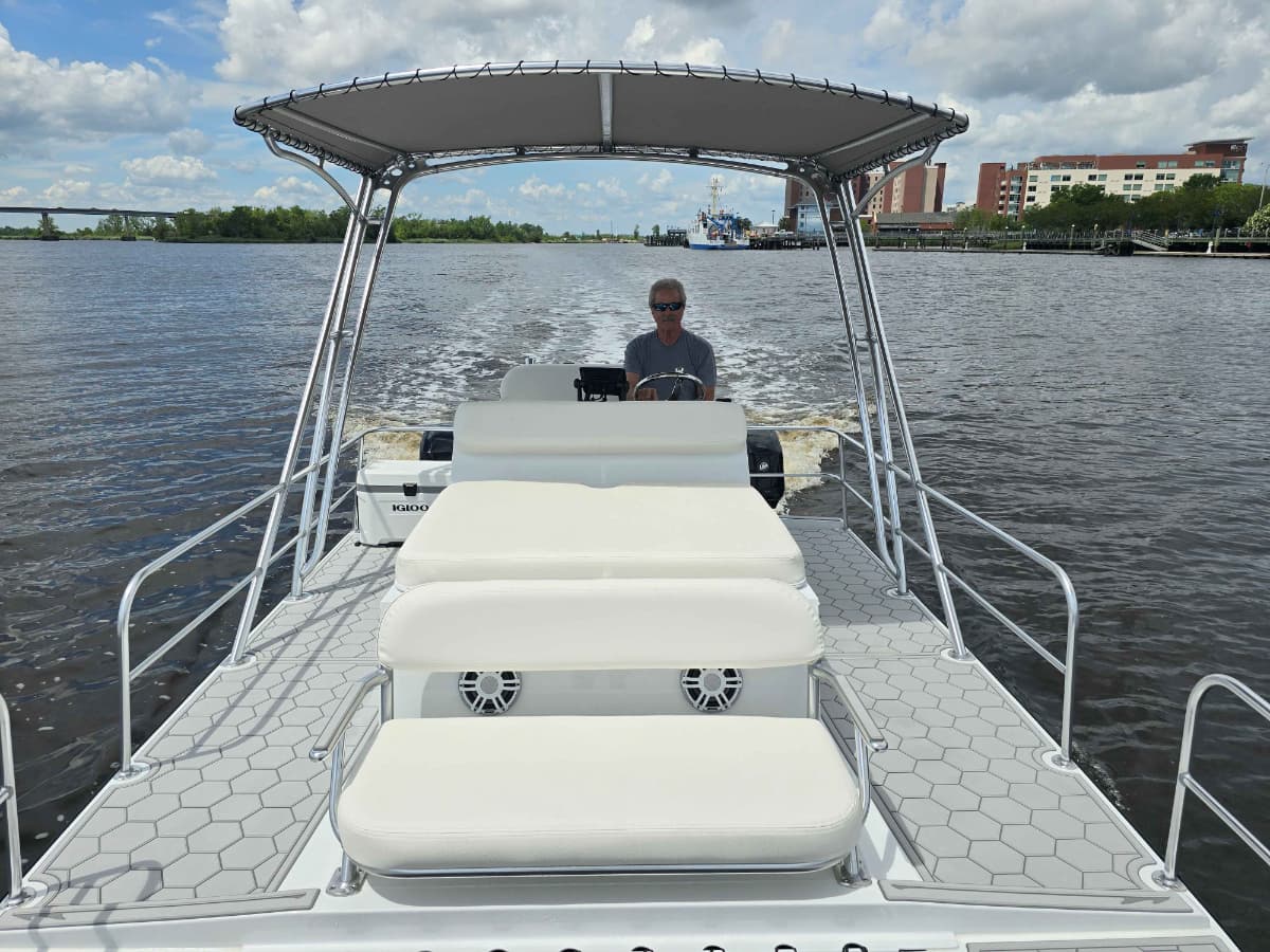 Harpoon - Cape Fear Catamarans